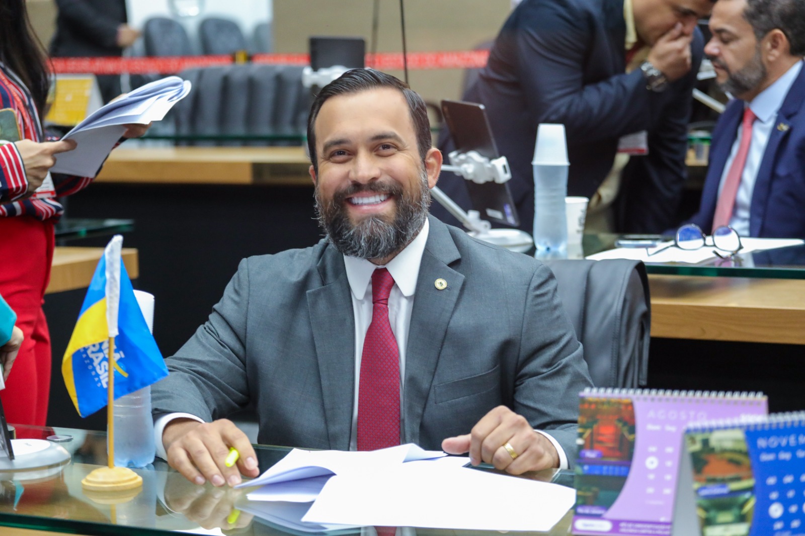 ALEAM - Projeto de Lei do deputado Dr. George Lins com foco na educação ...